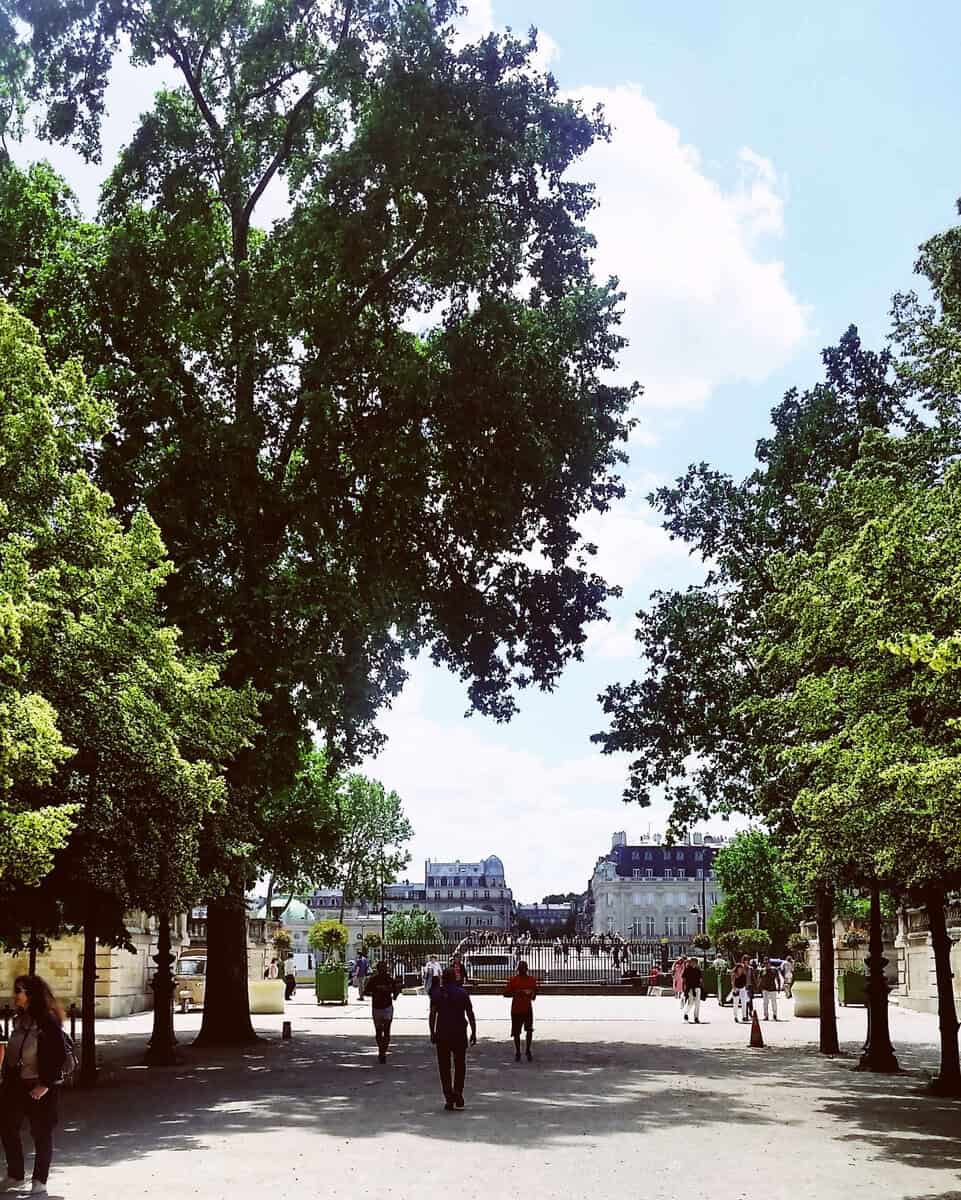 A Guide to the Iconic Playground Paris Tourists Can't Miss - SMILES ON ...