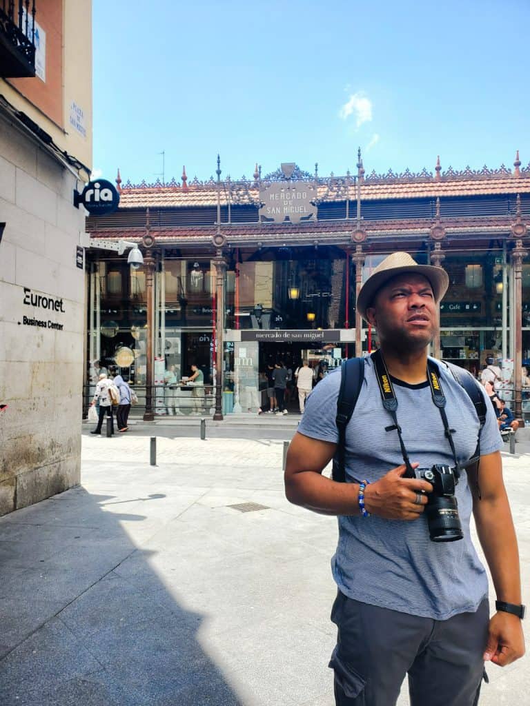What To Wear In Europe For Men In The Summer - SMILES ON ARRIVAL